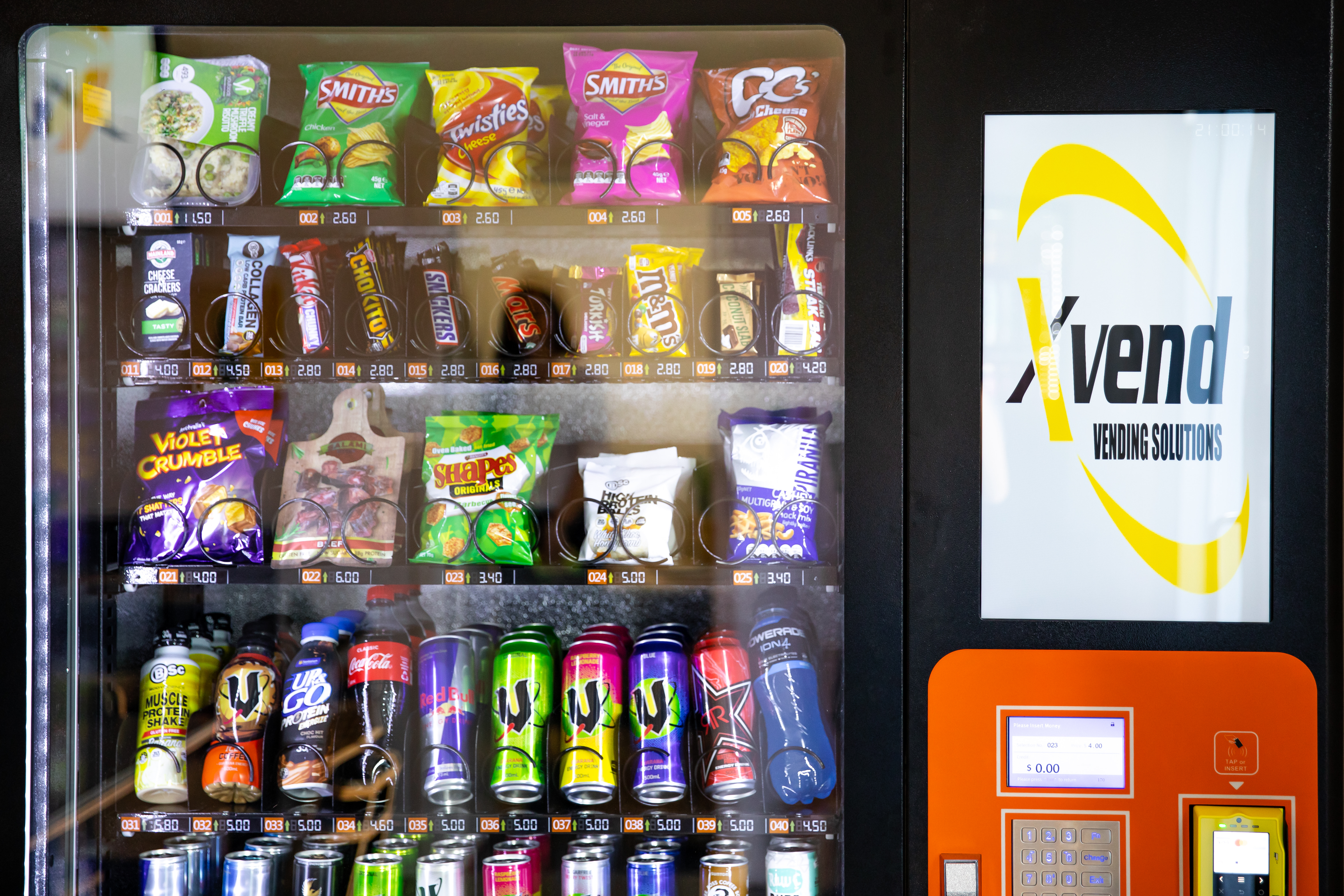 Gym Vending Machine PROTEIN SHAKE VENDING MACHINE AT ANYTIME FITNESS